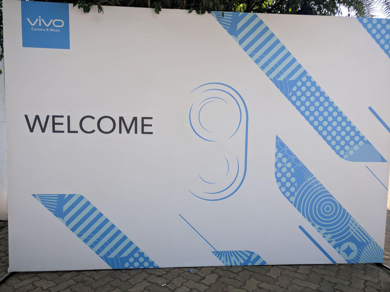 Vivo V9 to launch in India with AI camera and a notch design – Firstpost